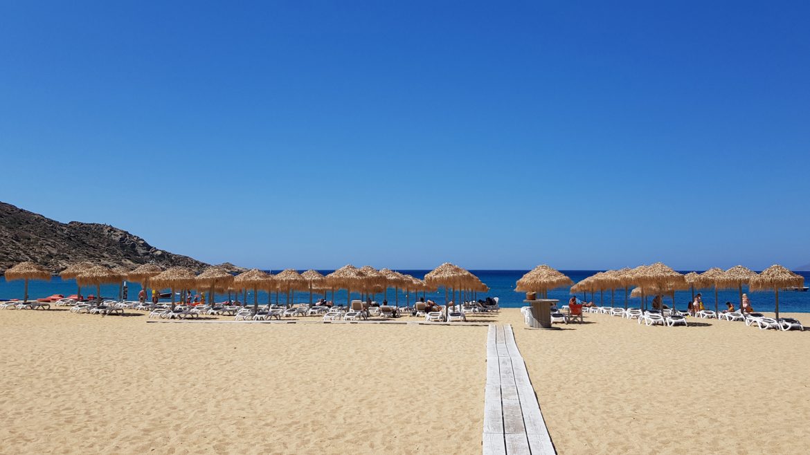 KARMA BEACH BAR RESTAURANT IOS - Domolux Design - Design Furnishing